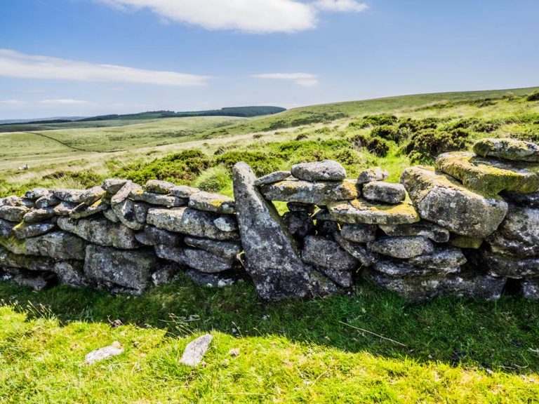 B.M. 1453.4, North facing on Triangular Rock (440 m) | Dartefacts