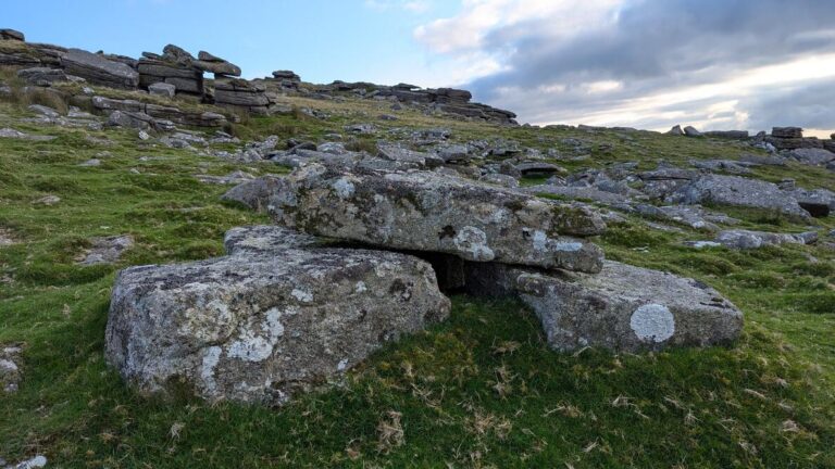 Great Mis Tor Logan Stone | Dartefacts
